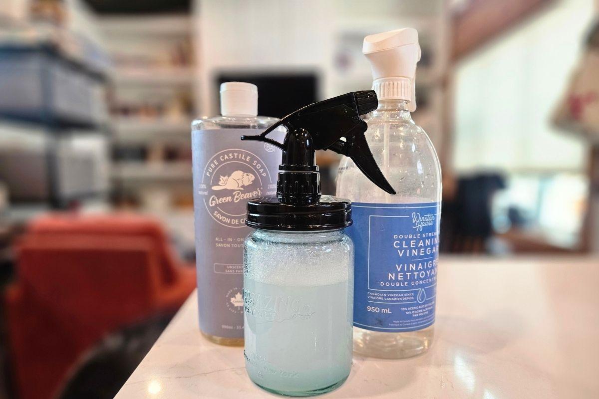 How To Deep Clean Your Bathroom Naturally With 4 Non-Toxic Ingredients